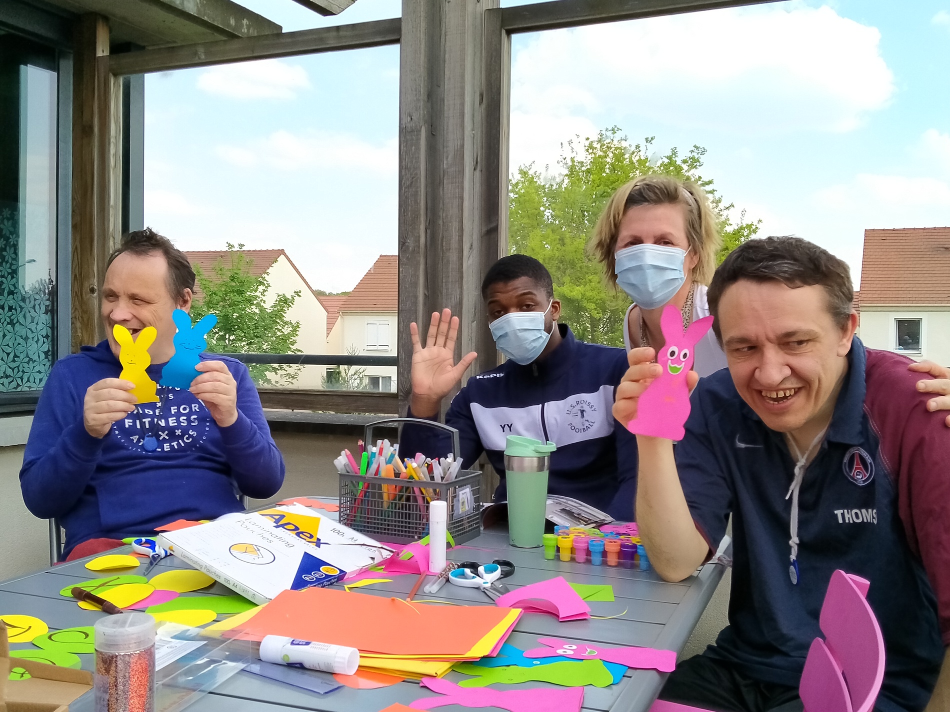 [COVID-19] Résidents et professionnels s'adaptent pendant ces deux mois ...